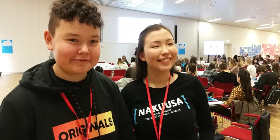 Nivi og Minik fra Børnerådene: - Alle skal kende børns rettigheder | KNR